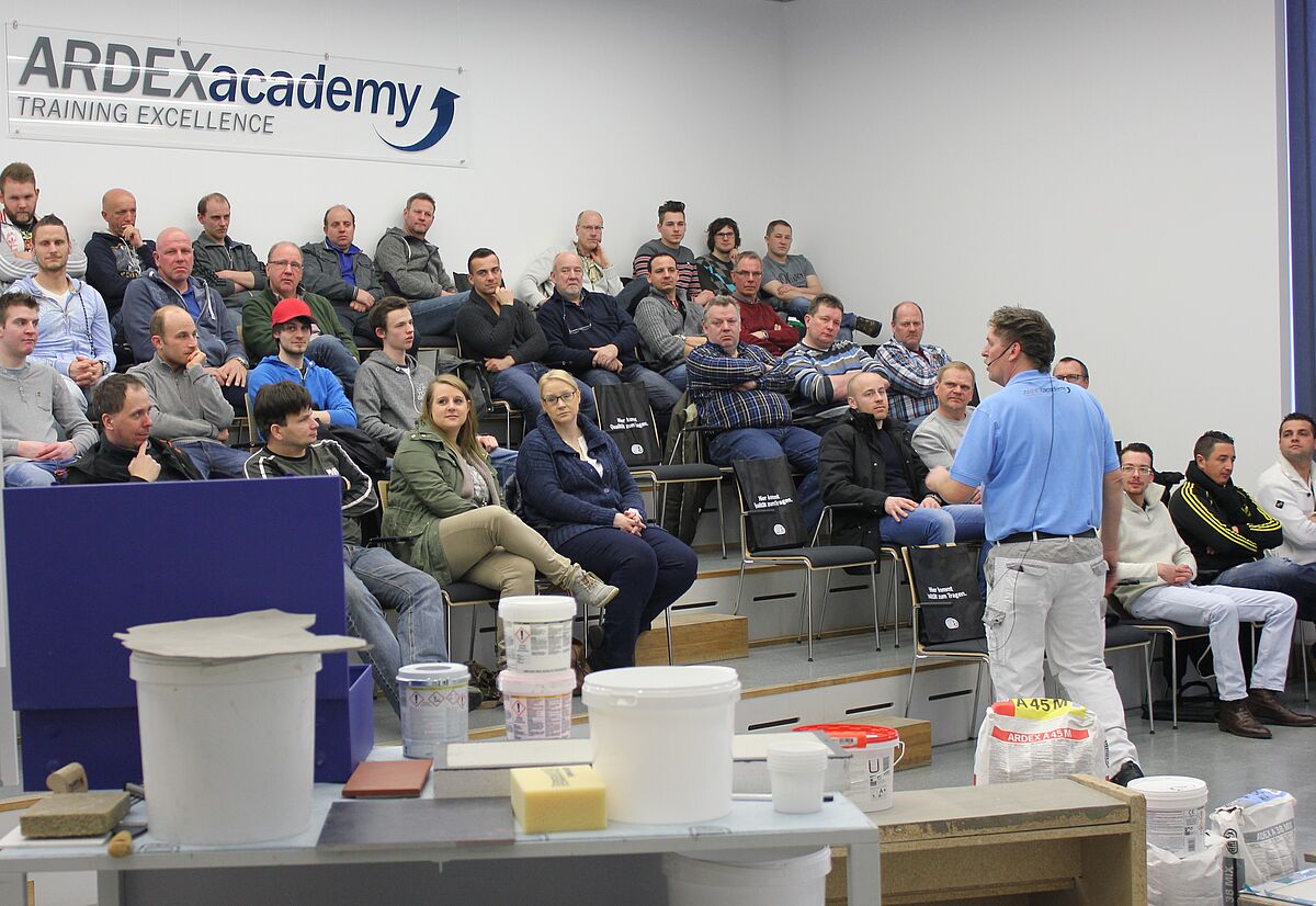 Fach- und Verkaufswissen erweitern: mit den neuen Seminaren der ARDEXacademy: ARDEX